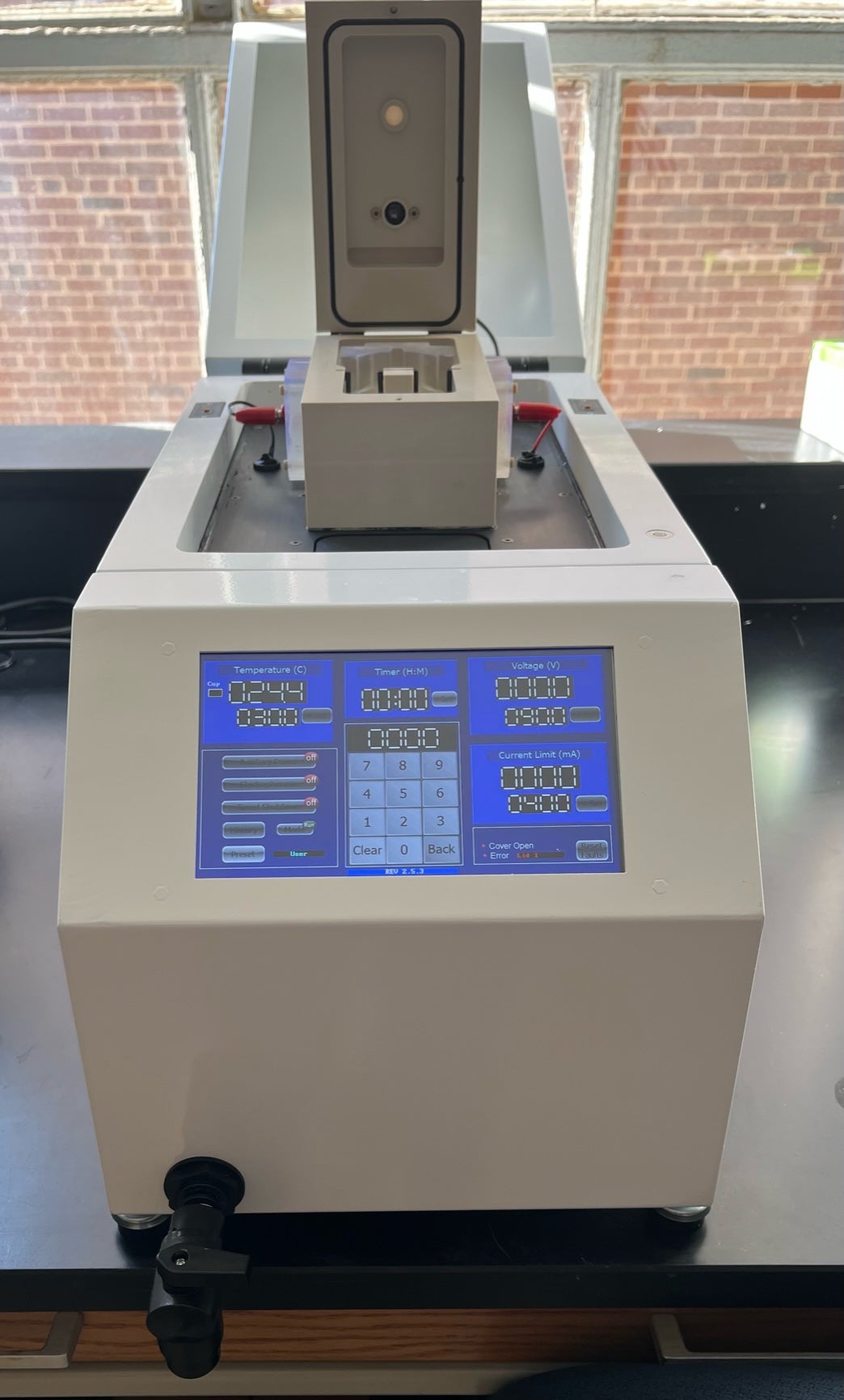 Equipment - Advanced Microscopy Facility